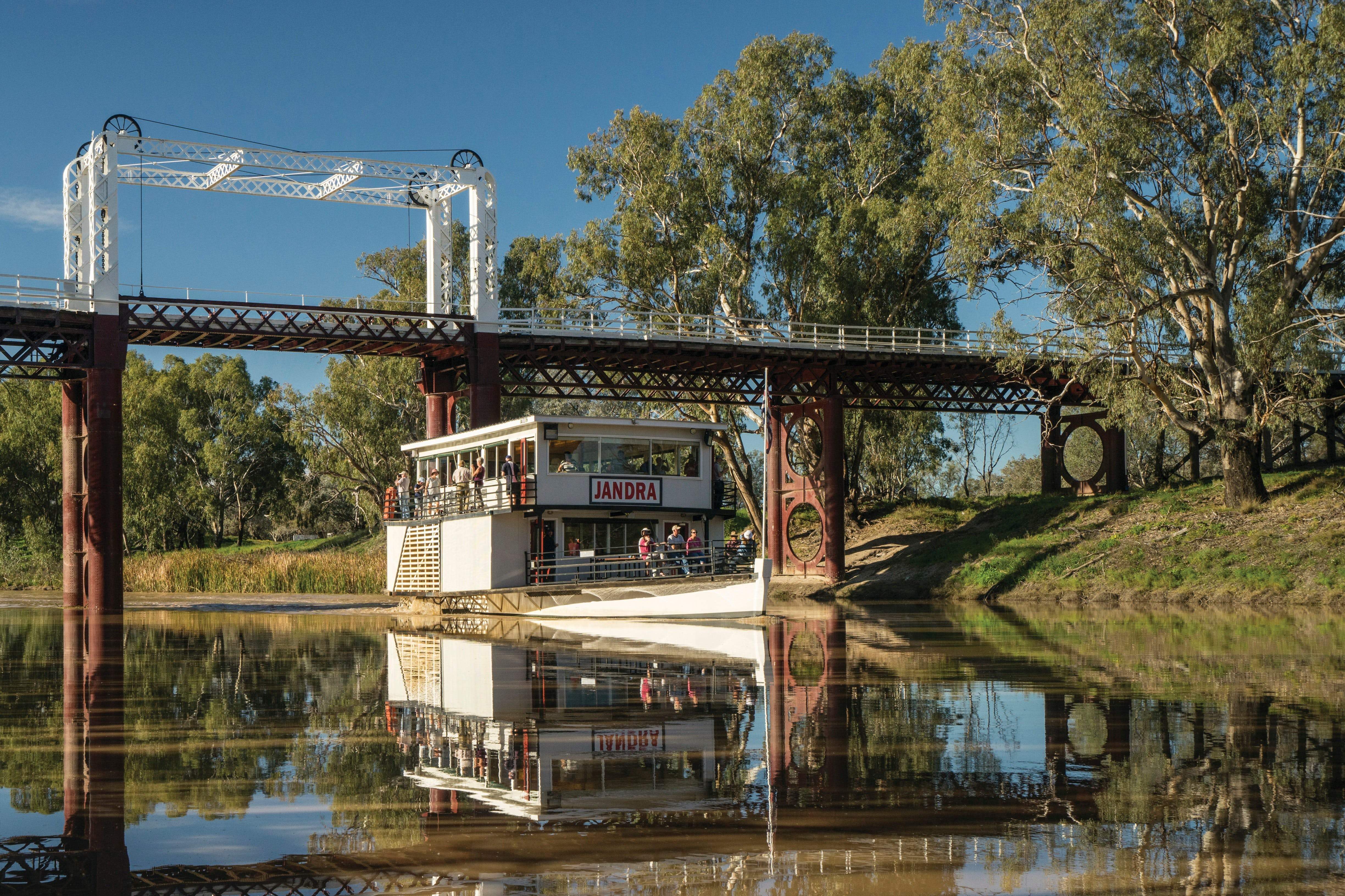 The Jandra Paddle Vessel | Back O' Bourke - Official Tourism Website